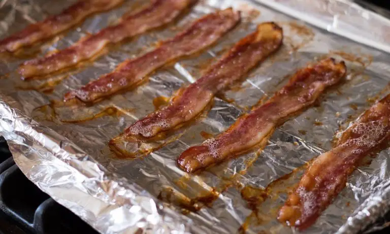 Is Bacon Cooked if It’s not Crispy? Can Bacon Be Undercooked? – Crafty ...